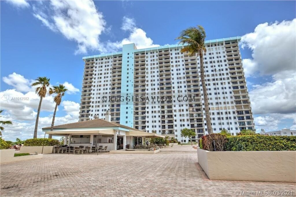 Summit Towers Condo Hollywood - Reggie Saylor Real Estate Saylor Group ...